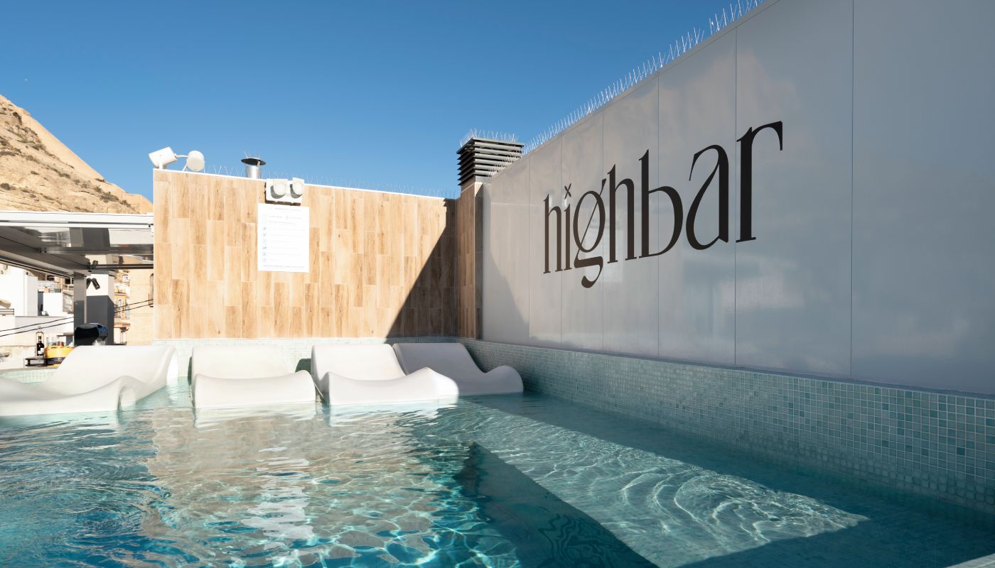 Chill Out Terrace | Odyssey Rooms Alicante | Official Website